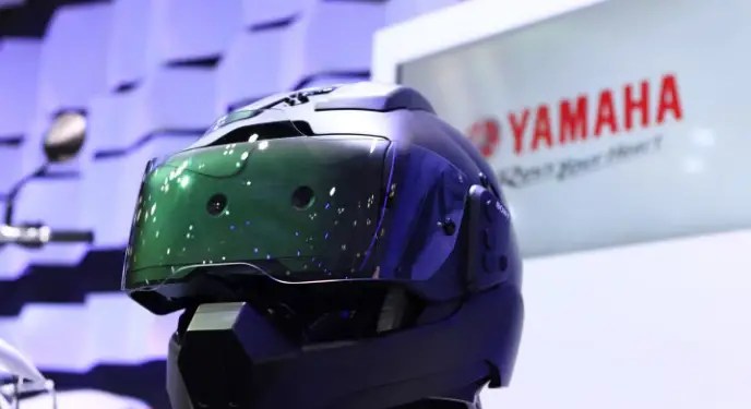Augmented Reality: what are the benefits for motorcycle helmets?