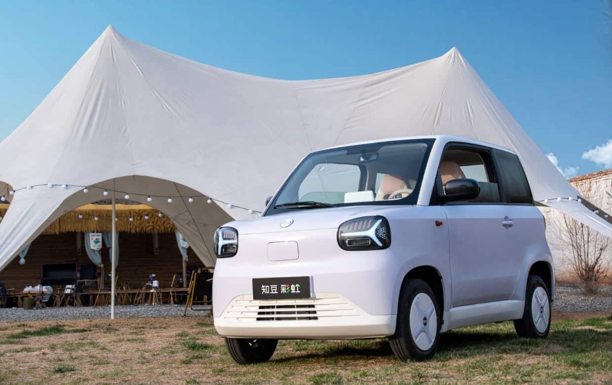 New Zhidou Rainbow: the Chinese electric micro-car